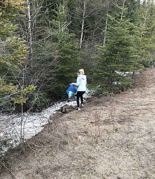 Plogging: Swedish Fitness Trend Good For The Body And The Environment ...